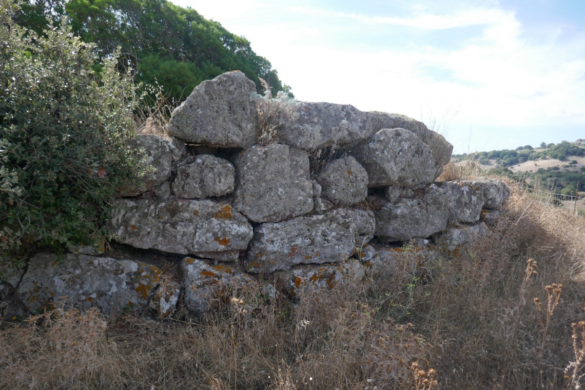 Badde Cheja Nuraghe Broch or Nuraghe : The Megalithic Portal and ...