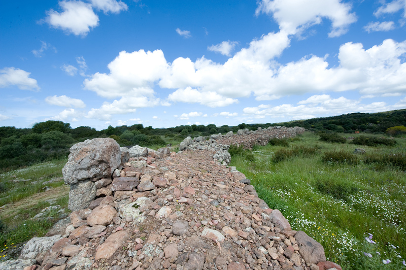 Monte Baranta Muraglia Megalitica, Sardinia (Sardegna) | Megalithic Portal