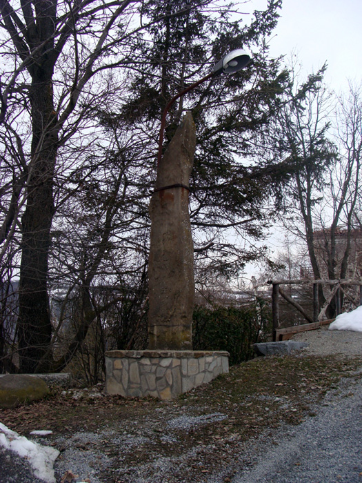 Menhir di Paroldo Gallery | Megalithic Portal