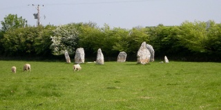 Duloe Stone Circle : The Megalithic Portal and Megalith Map: