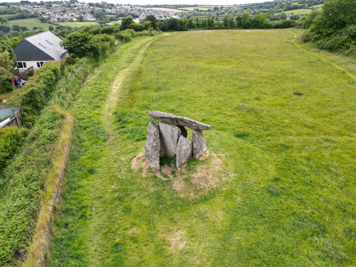 Trethevy Quoit [The Giant's House] Burial Chamber or Dolmen : The ...
