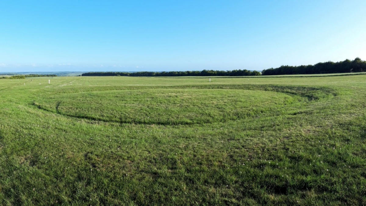 Bush Barrow Round Barrow(s) : The Megalithic Portal and Megalith Map: