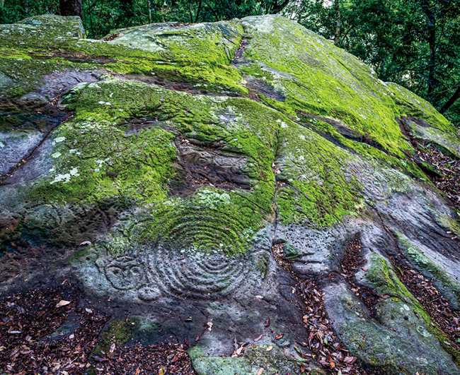 Wanshan petroglyphs Rock Art : The Megalithic Portal and Megalith Map: