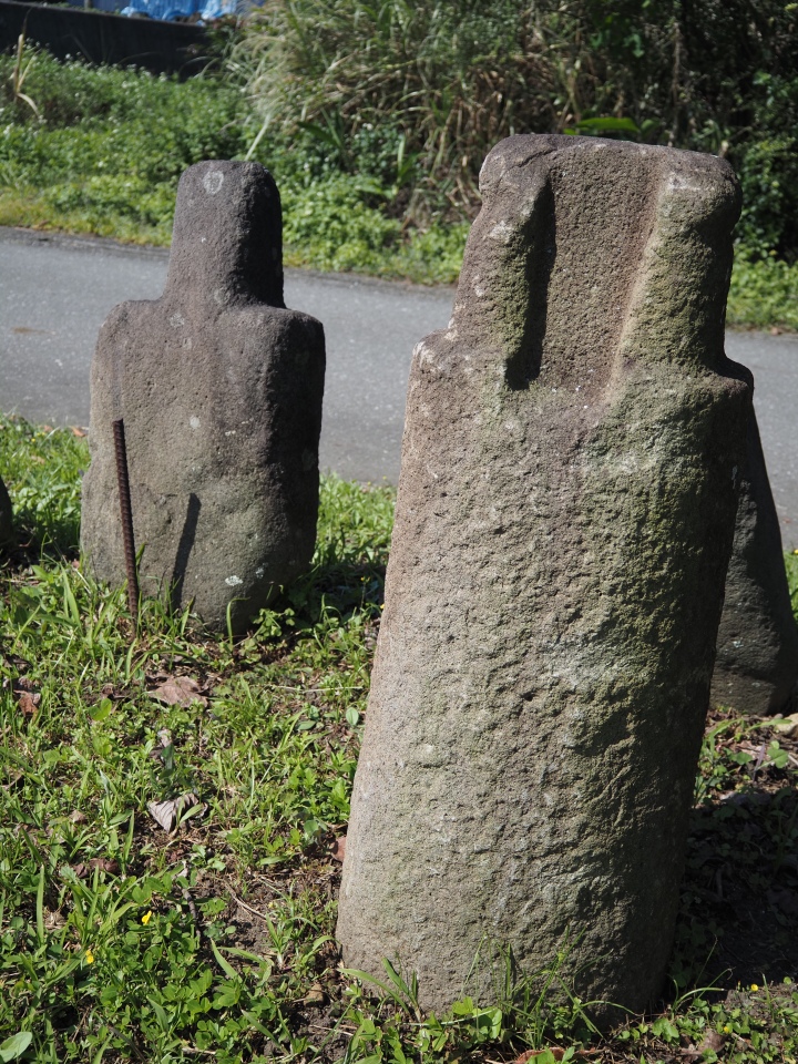 Zhangguang menhirs [長光立石 長光史前遺跡巨石群] Standing Stones : The Megalithic ...