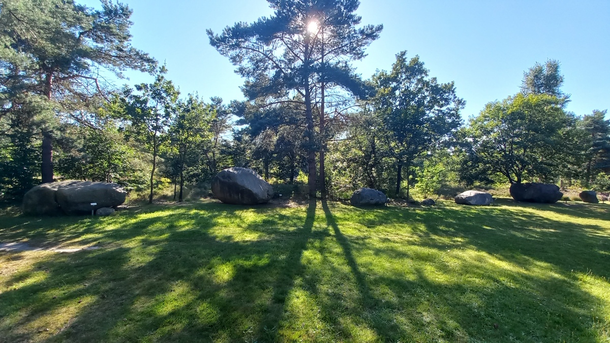 Steingarten Lamstedt [Findlings-Garten im Westerberg] Modern Stone ...