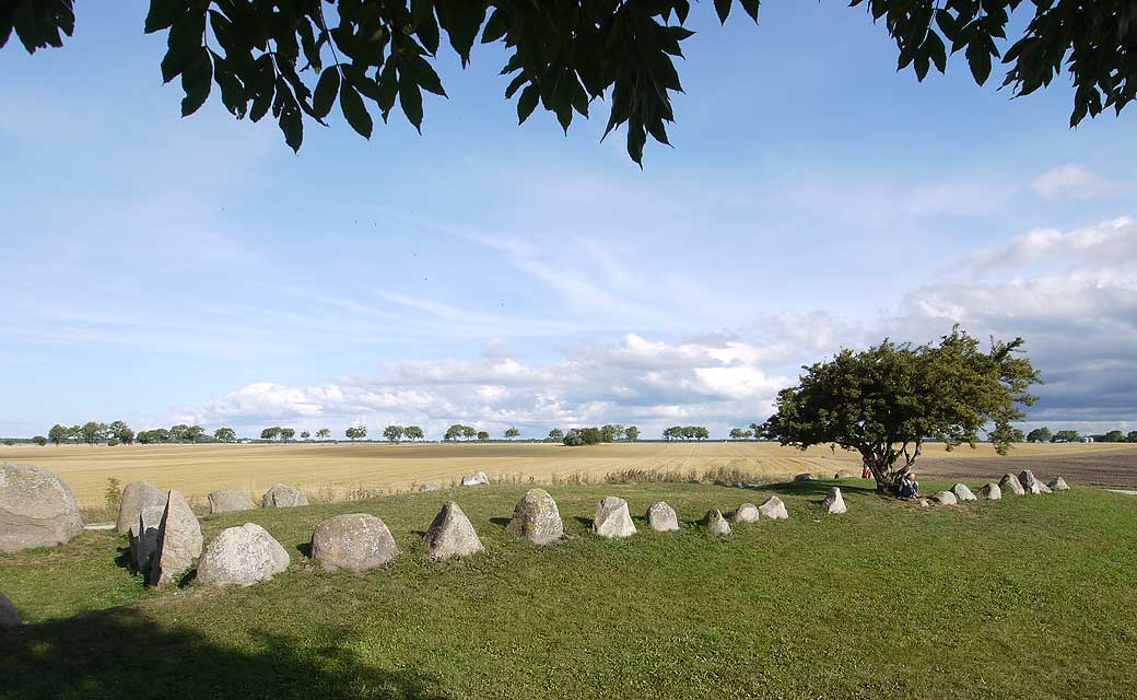 Nobbin Riesenberg [Sprockhoff 466] Long Barrow : The Megalithic Portal ...