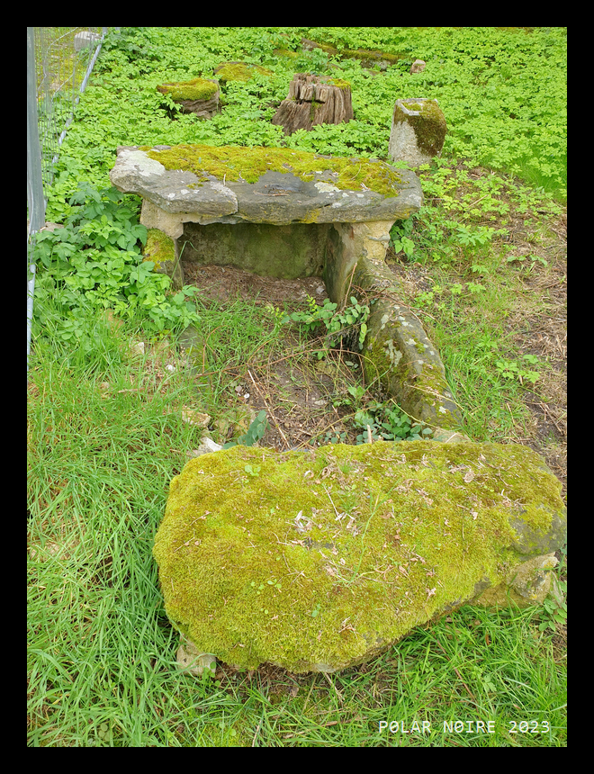 Querfurt Steinkisten Cist : The Megalithic Portal and Megalith Map:
