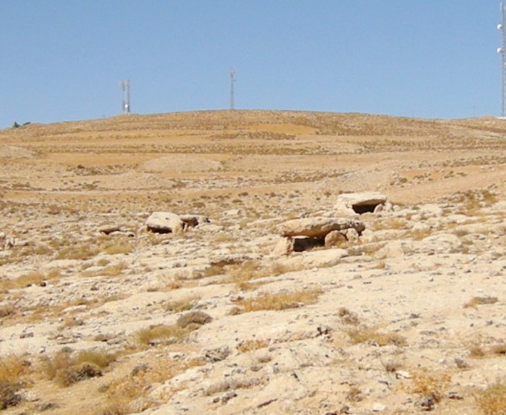 Al-Shobak Dolmen [Al Shobak] Burial Chamber or Dolmen : The Megalithic ...