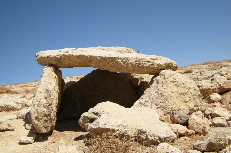 Al-Shobak Dolmen [Al Shobak] Burial Chamber or Dolmen : The Megalithic ...