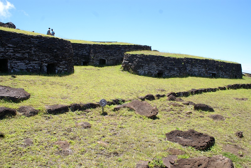 Orongo [Hoa Hkanananai'a] Ancient Village or Settlement : The ...