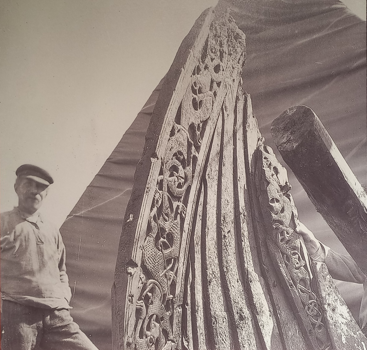 Oseberg mound [Slagen] Round Barrow(s) : The Megalithic Portal and ...