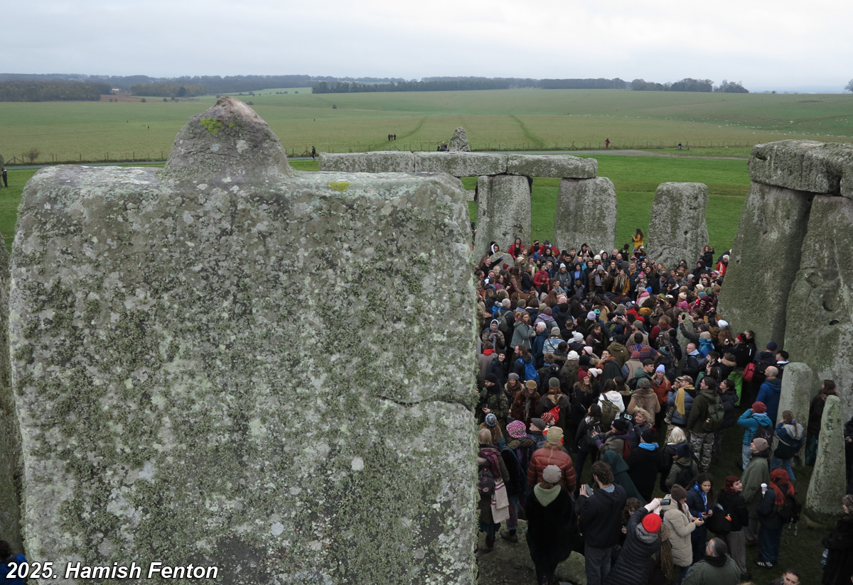 Stonehenge. Stone Circle : The Megalithic Portal and Megalith Map: