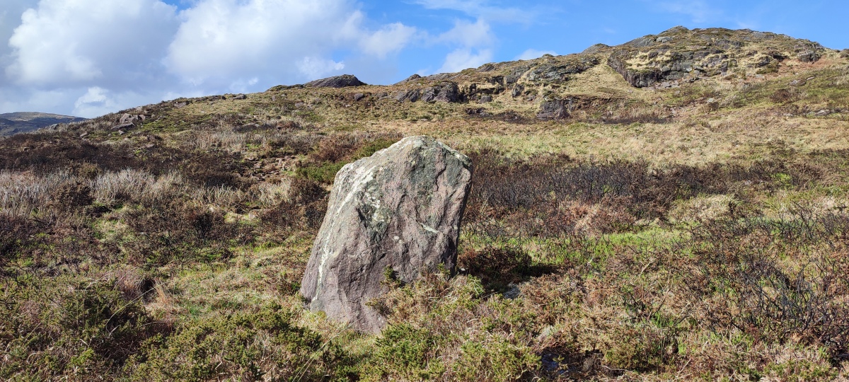 Ceann Rúscach standing stone Standing Stone (Menhir) : The Megalithic ...