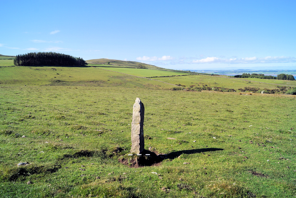 Knock Gray Standing Stone, Dumfries and Galloway | Megalithic Portal