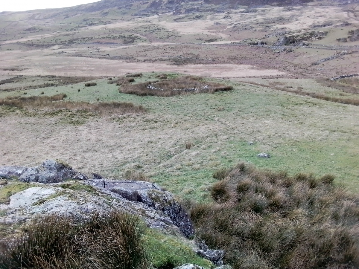 Gorseddau Hut Circle 1, Gwynedd | Megalithic Portal