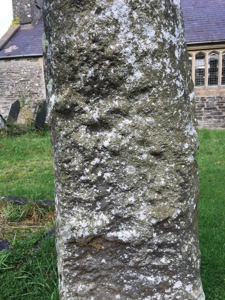 Bridell Churchyard, Pembrokeshire | Megalithic Portal
