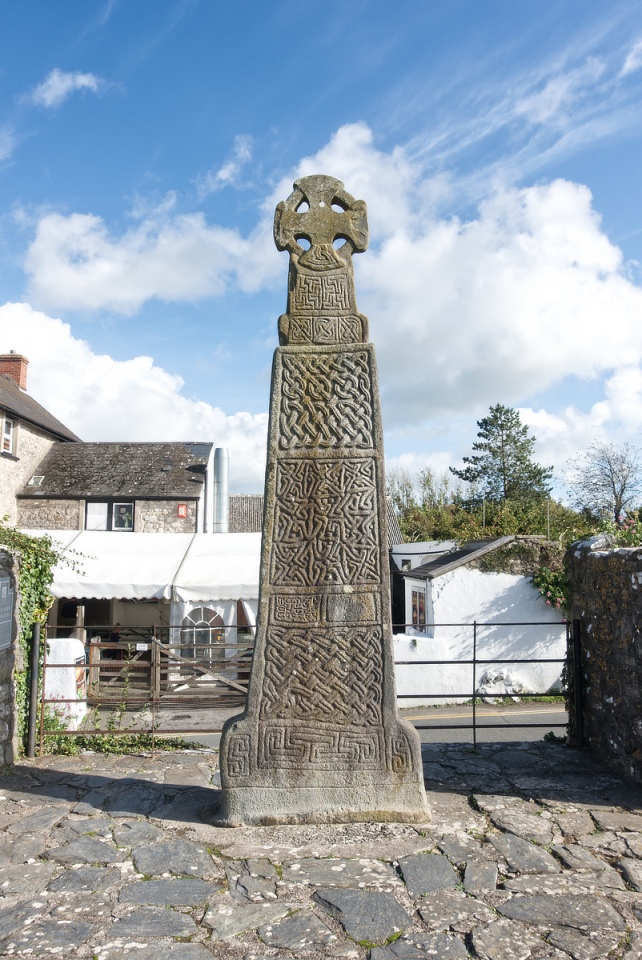 Carew High Cross, Pembrokeshire | Megalithic Portal