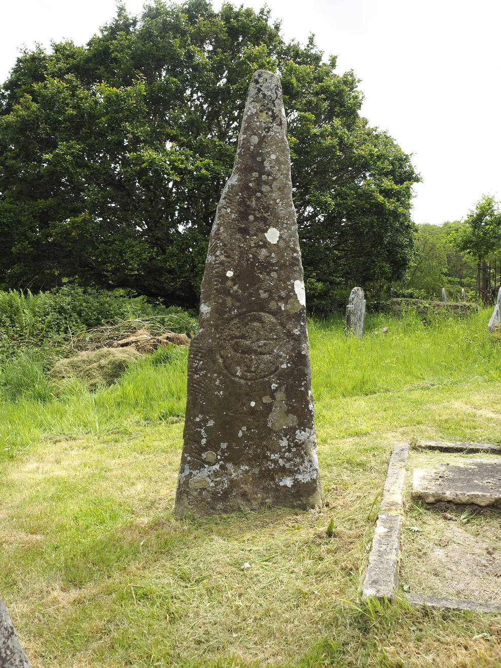 Bridell Churchyard, Pembrokeshire | Megalithic Portal